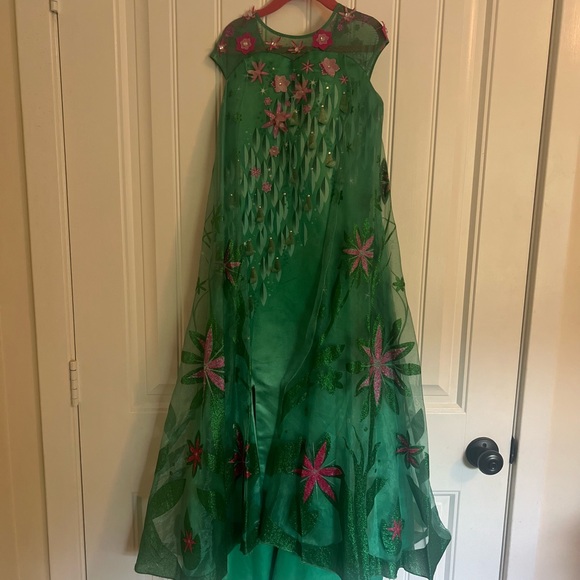 Chasing Fireflies | Costumes | Chasing Fireflies Disney Elsa From ...